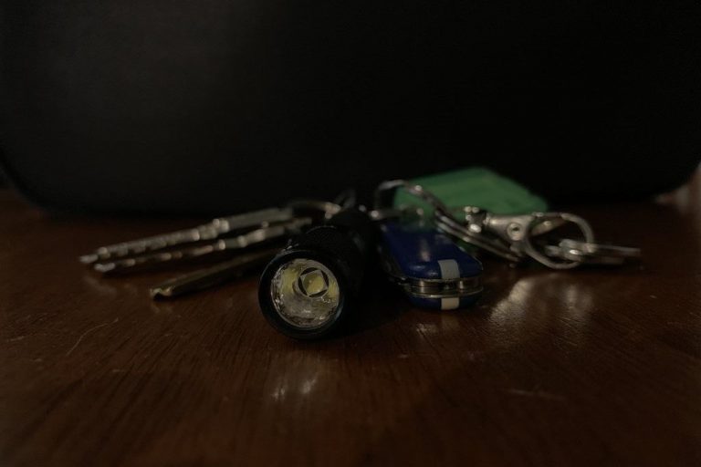10 Best Keychain Flashlights in 2025 - A Better Kit